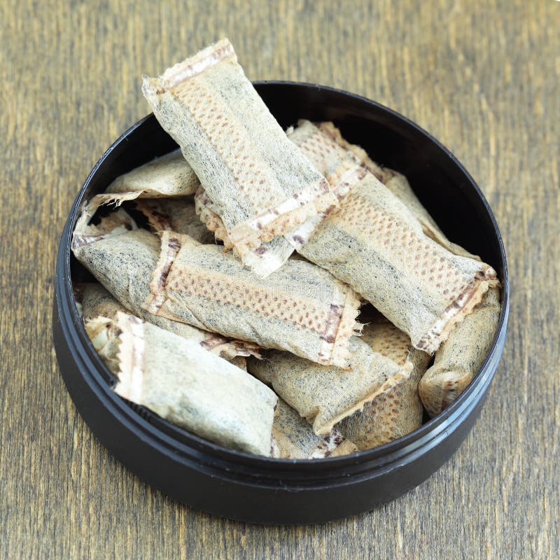 Moist snuff in a box stock photo. Image of loose, habit - 22909880
