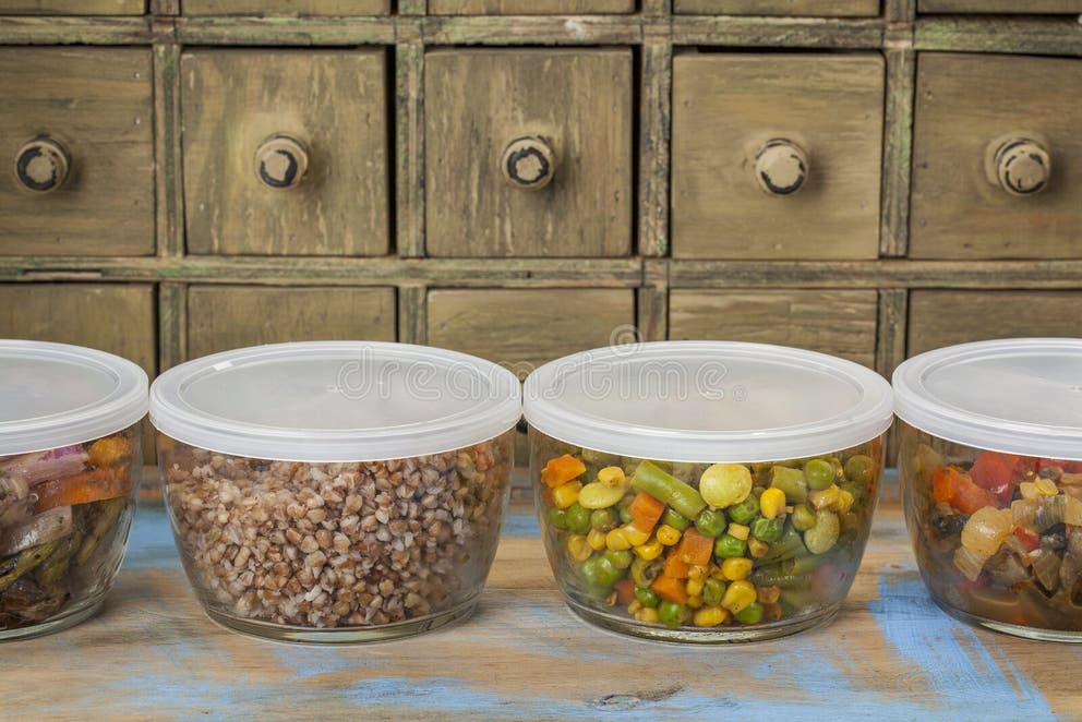 Sobras de la cena imagen de archivo. Imagen de sobrante - 32229275