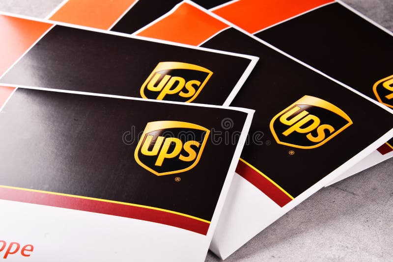 Sobres Del Servicio O De UPS Del Paquete De Uinited Imagen editorial ...