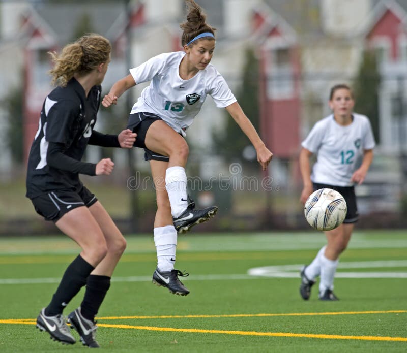 Soccer Girls Varsity editorial photography. Image of field - 6408912