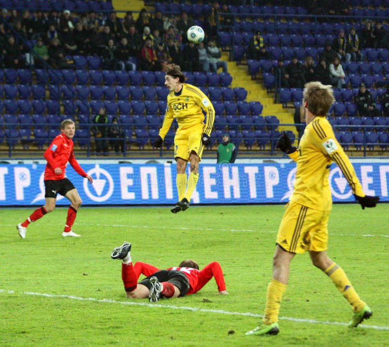 Soccer match editorial image. Image of score, gate, blue - 11884405