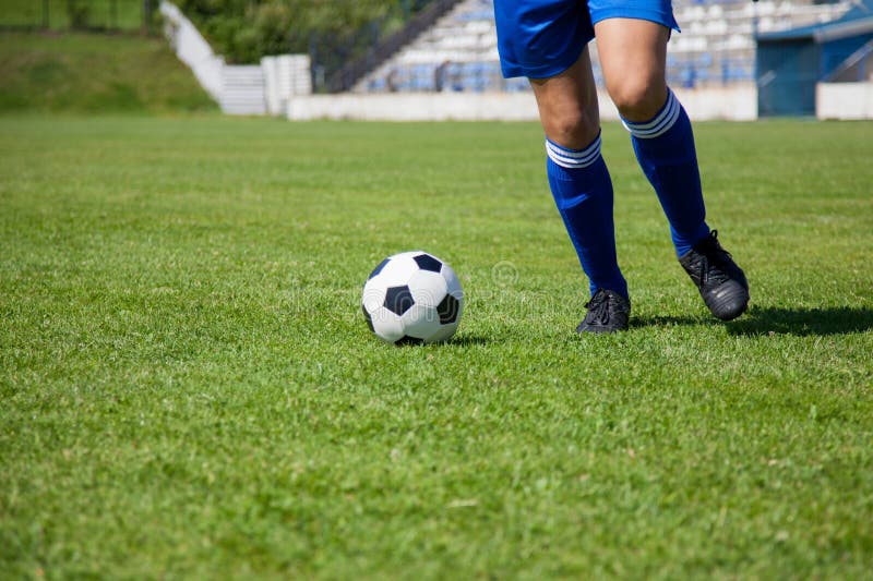 Soccer player stock image. Image of dribble, motion, league - 32568381