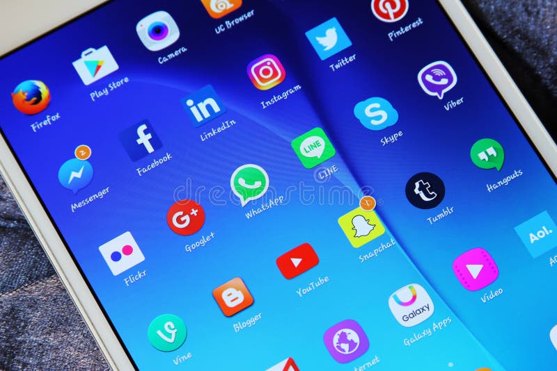 Social Media Networks Applications Icons Editorial Photo - Image of ...