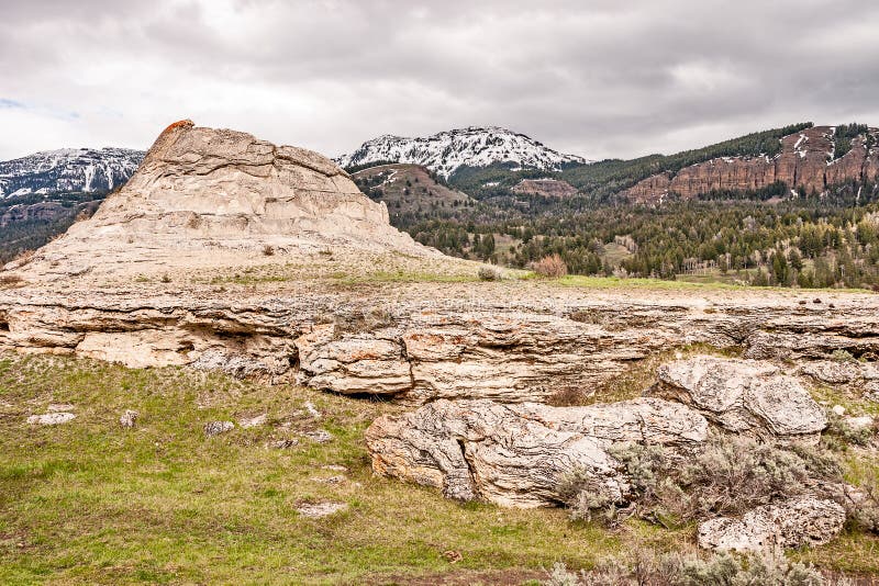Soda Butte in Yellowstone stock image. Image of orange - 159572967