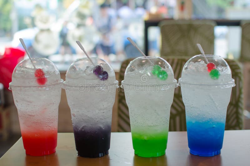 Soda italiana colorida foto de archivo. Imagen de coctel - 106703990