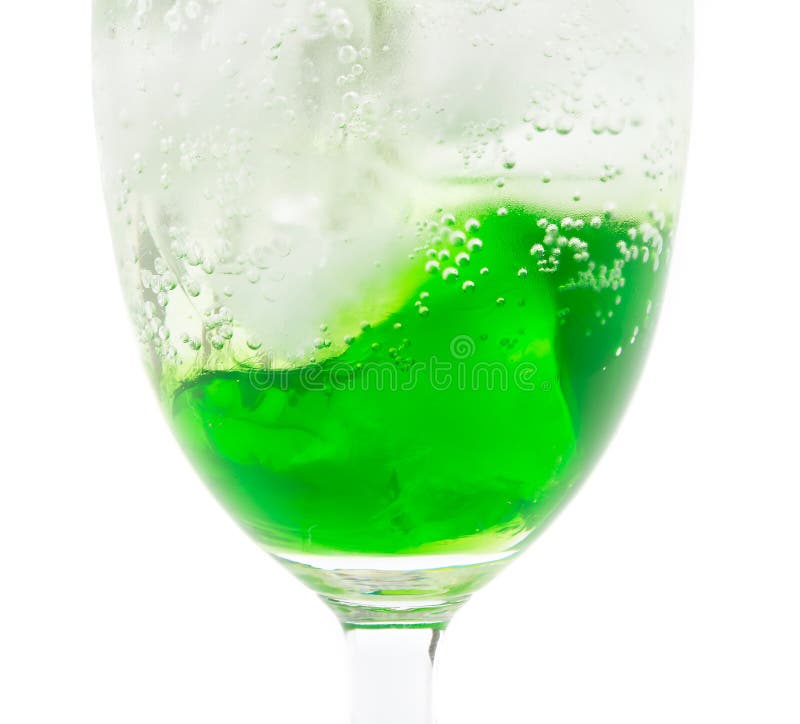 Soda verde fotografia stock. Immagine di ventoso, bibita - 79574684
