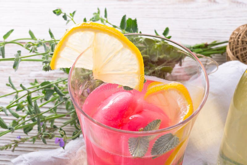 Soft drink stock photo. Image of lemon, cold, liquid - 32952234