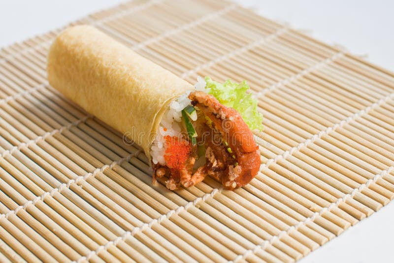 Soft Shell Crab Hand Roll Temaki Stock Image - Image of healthy, dinner ...