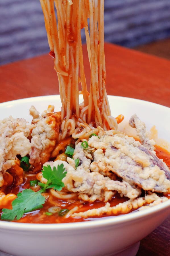 Soft shell crab noodle stock photo. Image of delicacy - 9144178