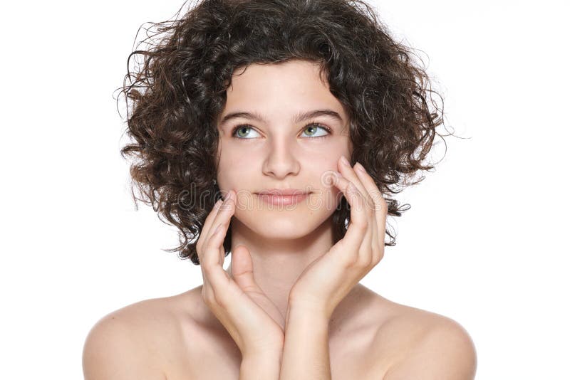 Soins à La Peau Pour Adolescents Belle Adolescente Avec De Beaux