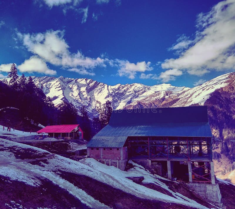 SOLANG VALLEY, MANALI, HIMACHAL PRADESH, India OCTOBER 26 2017 ...