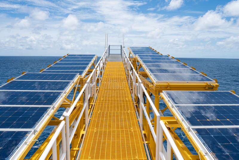 Solar Battery Panel Oil Gas Platform Stock Photos - Free & Royalty-Free ...