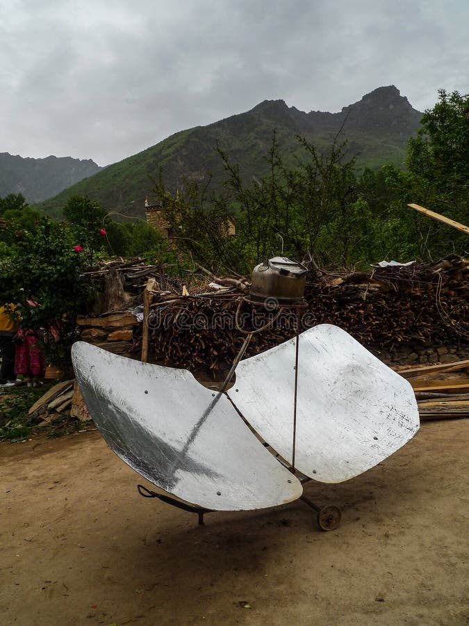 Solar cooker stock photo. Image of energy, object, zanskar - 7748068