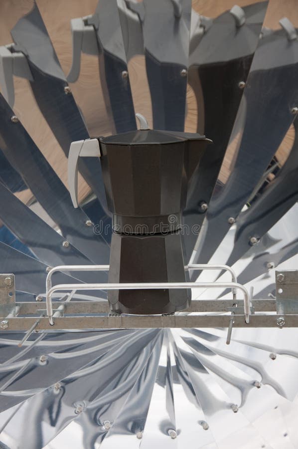 Solar cooker stock photo. Image of energy, object, zanskar - 7748068