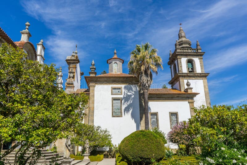 Solar de Mateus Palace 库存图片. 图片 包括有 绿色, 公园, 表单, 和谐, 拱道 - 103267249