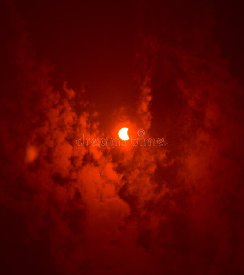 Solar eclipse stock image. Image of astronomy, star, eclipse - 7742785