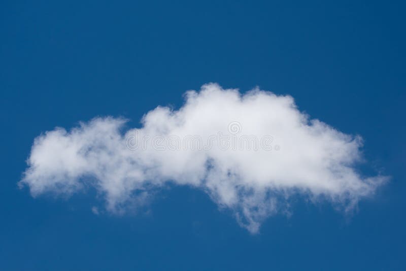 Solas Nubes Blancas En El Cielo Azul Foto de archivo - Imagen de alto ...