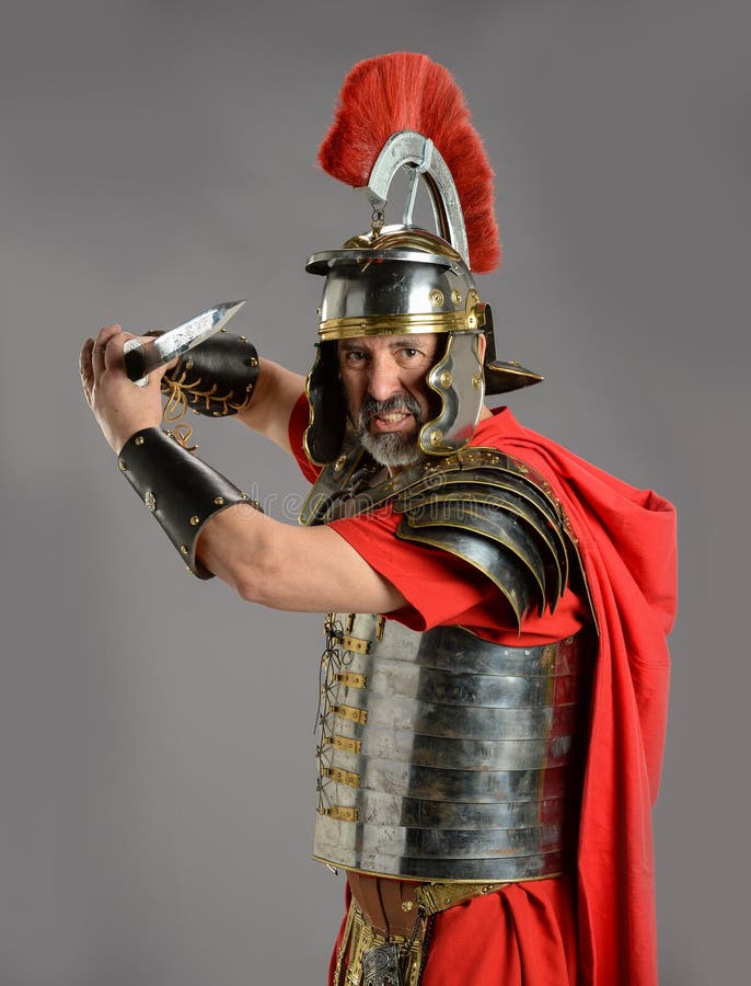 Soldado Romano Segurando Uma Espada Imagem de Stock - Imagem de ...