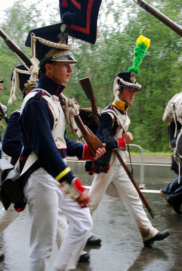 Soldados de marcha imagem de stock editorial. Imagem de viver - 30833579
