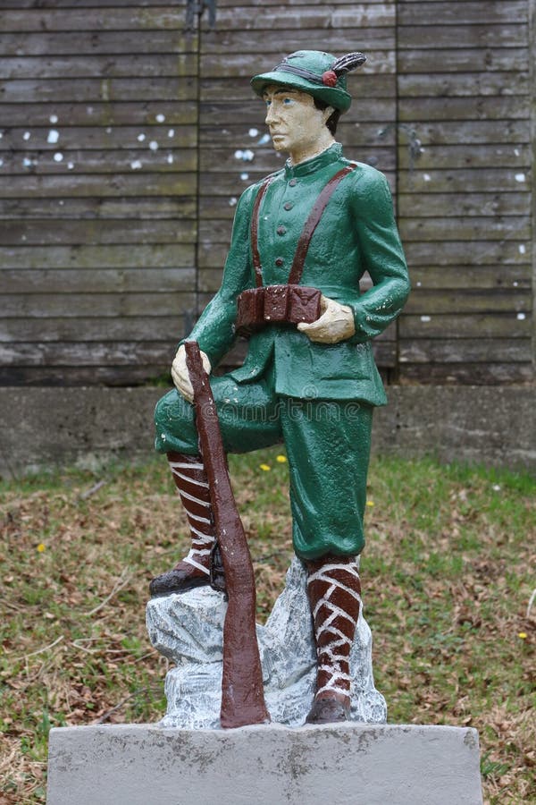 Soldato alpino italiano immagine stock. Immagine di storia - 53764697