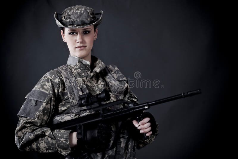 Soldato della donna immagine stock. Immagine di iraq - 10861001