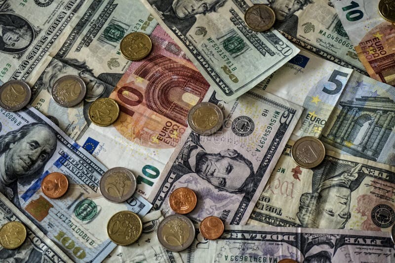 Soldi immagine stock. Immagine di dollaro, ricco, sfondo - 101183013