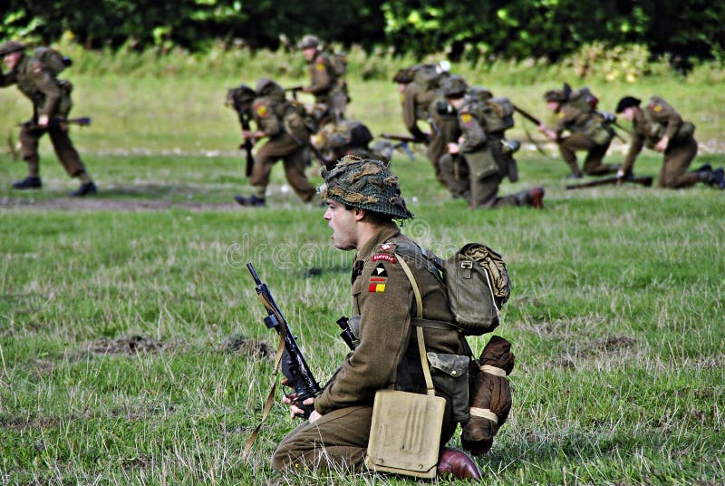 Soldiers on the Battlefield Editorial Image - Image of force, pilot ...