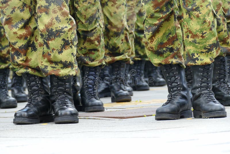 Soldiers in a row stock image. Image of battalion, green - 72619973