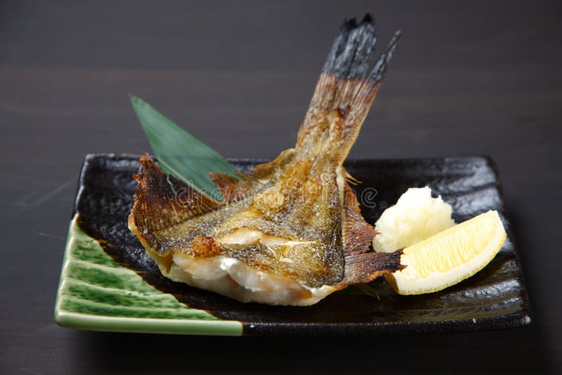 Solha-direito Grelhada Com Sal Imagem de Stock - Imagem de cozinhado ...