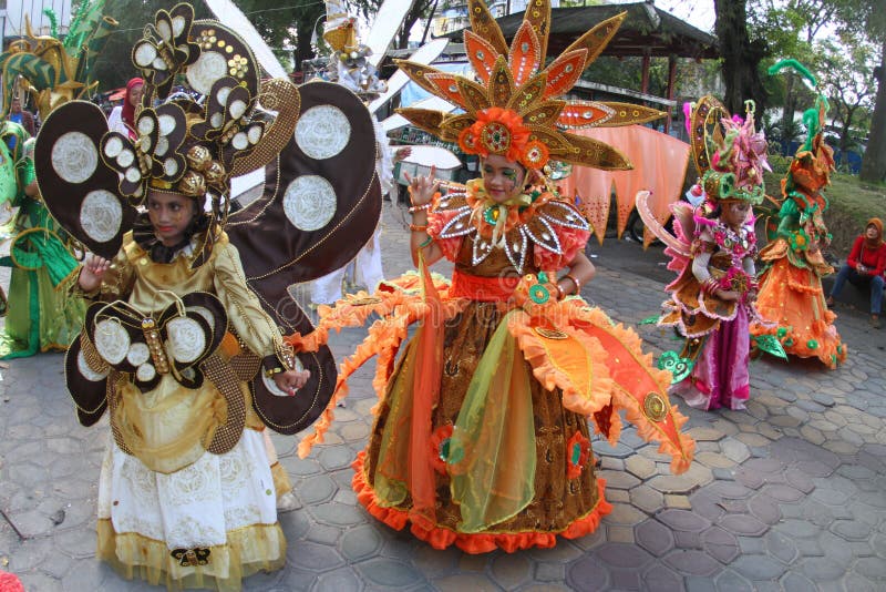 Solo batik carnival editorial image. Image of holiday - 32058275