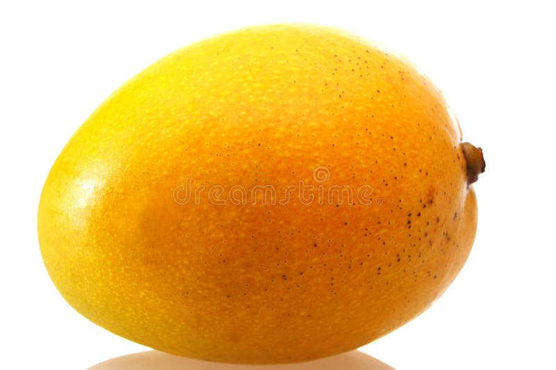 Zumo De Fruta De La Naranja Y Del Mango Sobre Pizarra Negra Foto de ...