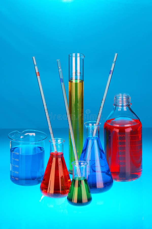 Solutions chimiques image stock. Image du chercheur, chimique - 1073409