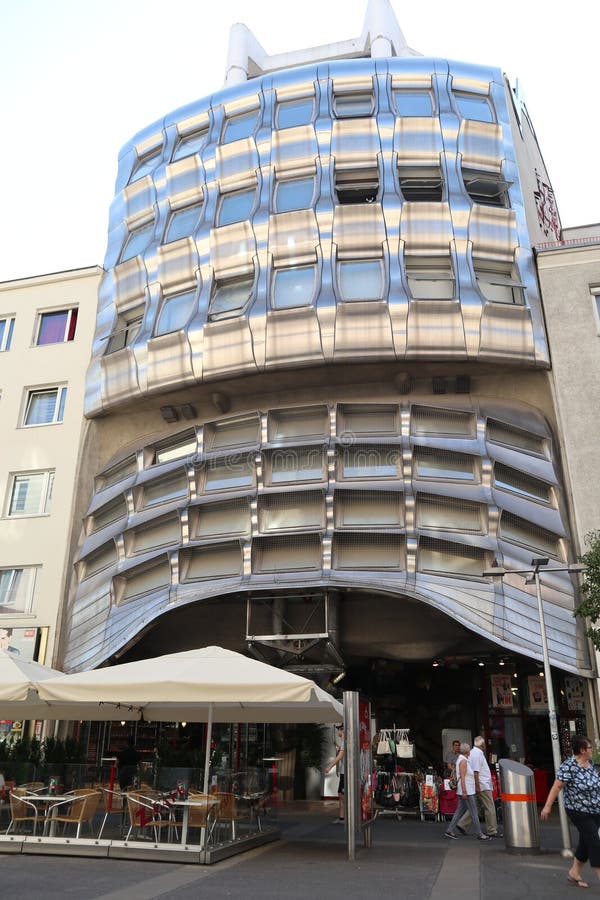 Curved in Vienna editorial photography. Image of vaulted - 130642337