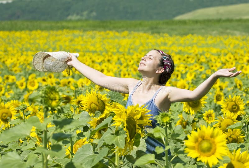 Sommar arkivfoto. Bild av bygd, oklarheter, gladlynt - 15215556