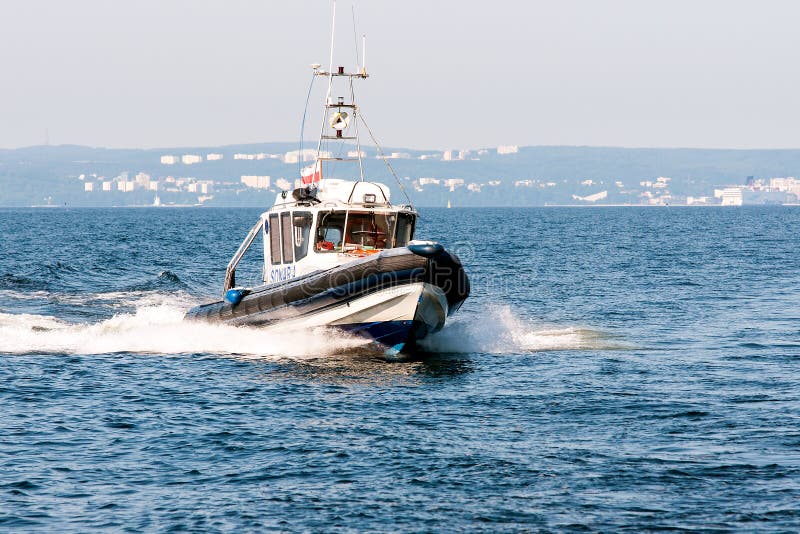 Sonar 4 editorial stock image. Image of water, dinghy - 51147284