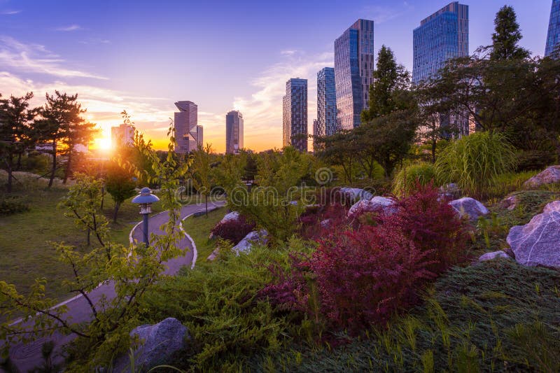 Sunset at Songdo Central Park in Songdo District, Incheon South Korea ...