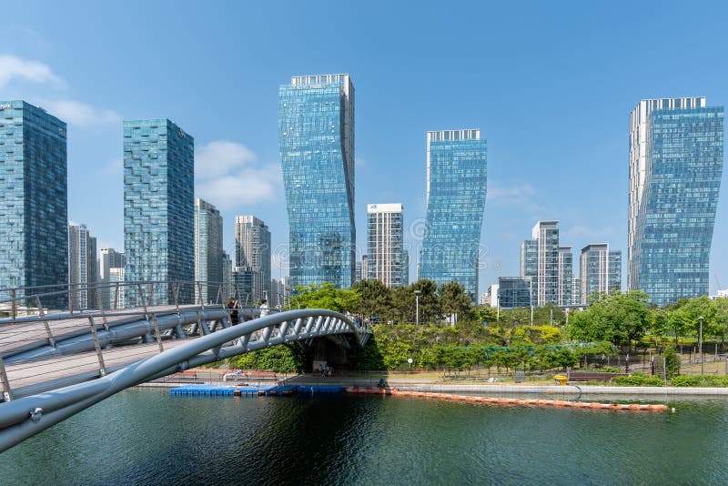 Songdo Central Park in the Songdo District of Incheon, South Korea ...