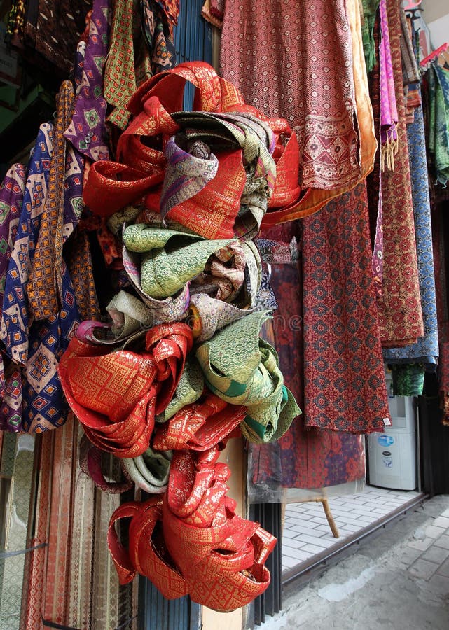 Songket redaktionell foto. Bild av stad, java, kläder - 68631470