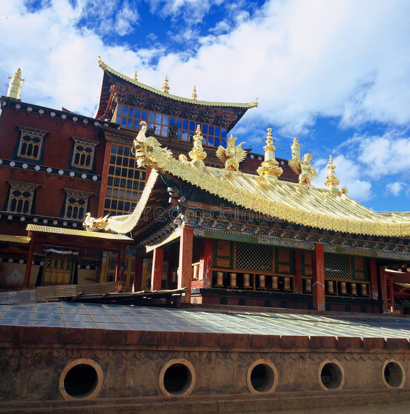 Songzanlin Tibetan Monastery, Shangri-la, China Stock Photo - Image of ...
