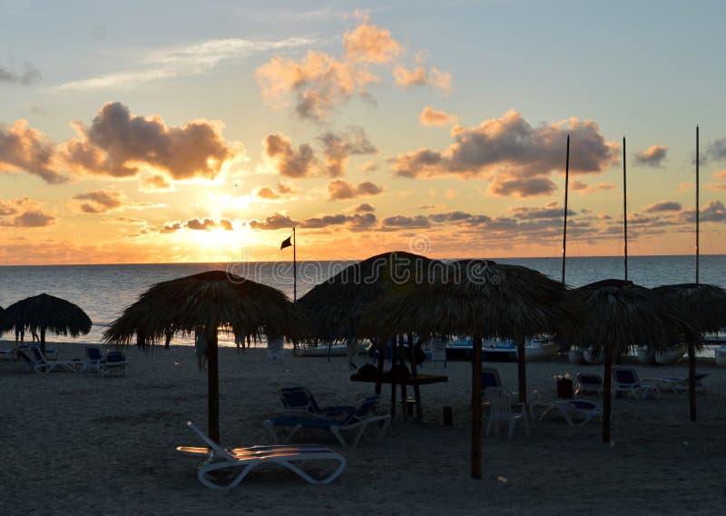 Sonnenuntergang an Varadero-Strand, Kuba Stockfoto - Bild von ...