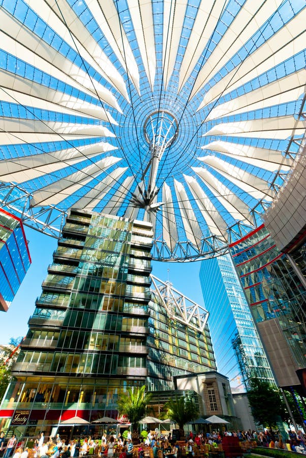 Sony Center Berlin stockbild. Bild von büro, berlin, kabinendach - 36368651
