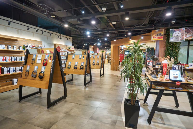 Sony Store in Singapore editorial photo. Image of electronic - 294334276