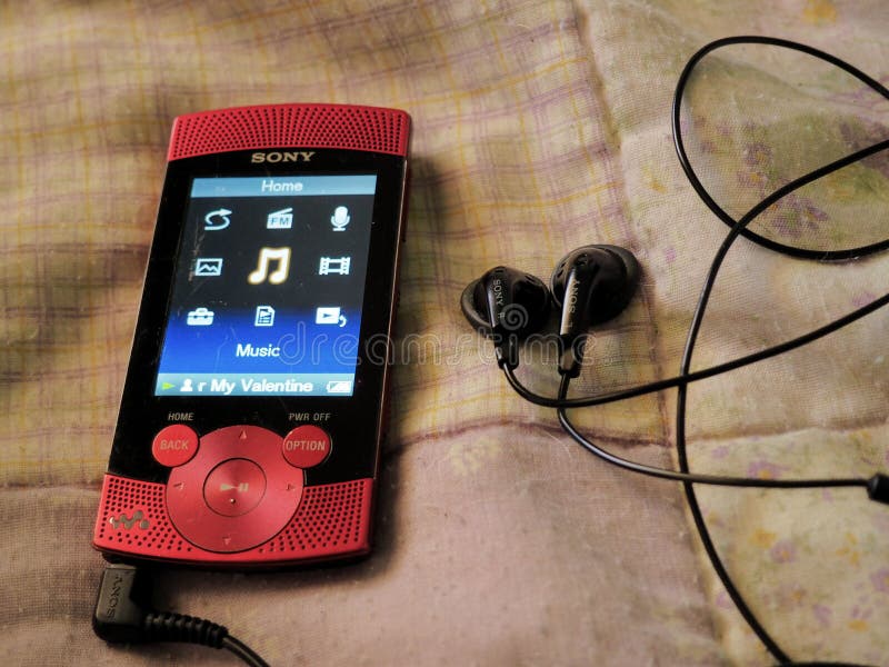 Sony Walkman Mp3 Player Red Editorial Photo - Image of music, speakers ...