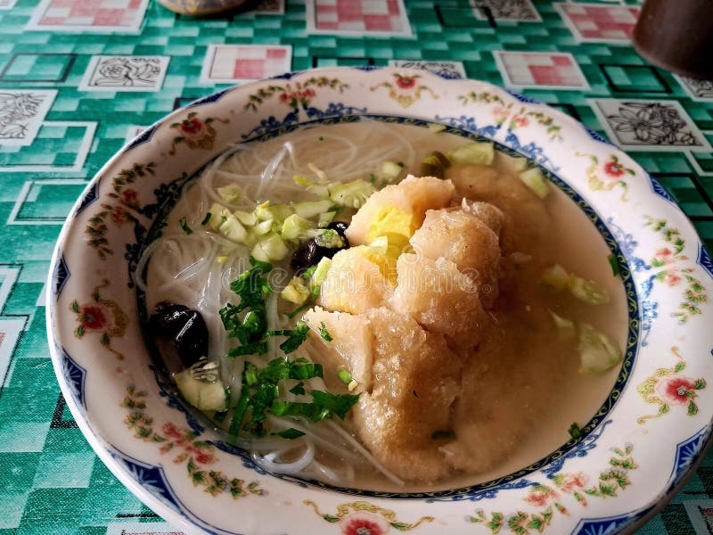 Sopa De Bolo De Peixe Chamada Modelo. Sua Comida Tradicional De ...