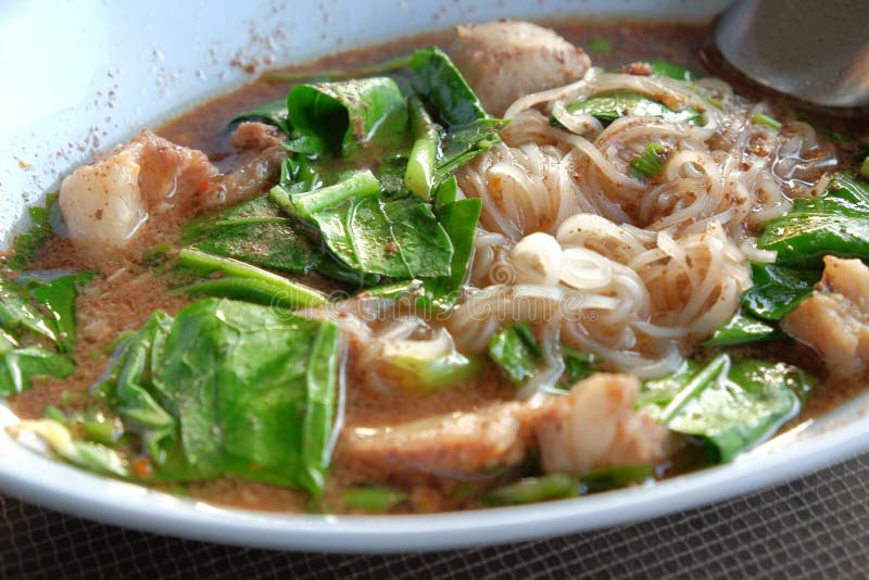Sopa De Fideos Guisada Del Cerdo Foto de archivo - Imagen de arroz ...