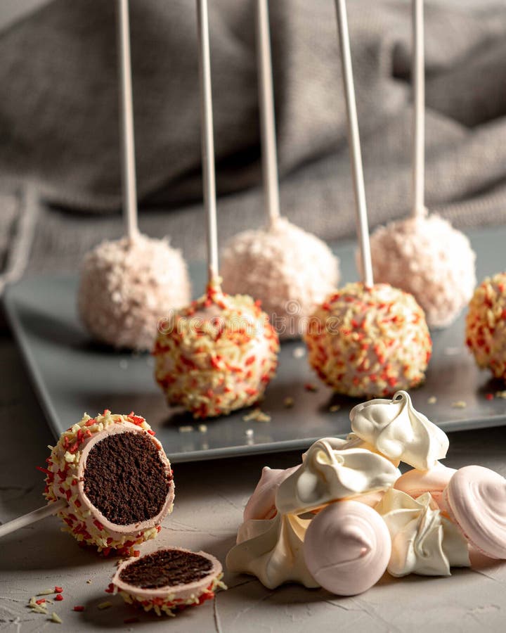 Sopa Deliciosa De Bolo Com Merengue Imagem de Stock - Imagem de ...