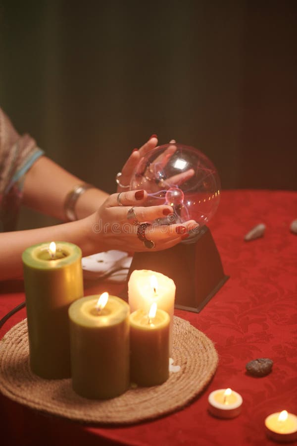 Sorceress Predicting Fortune Stock Image - Image of love, divination ...