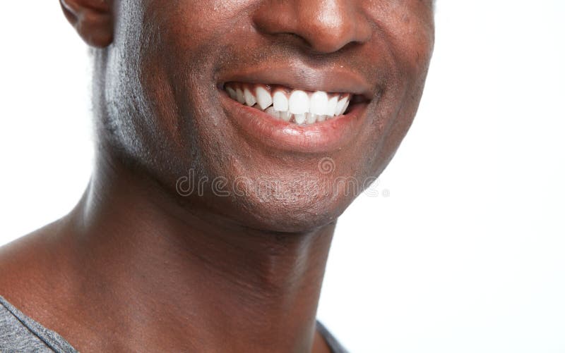 Sorriso Feliz Do Homem Negro Foto de Stock - Imagem de diversidade ... Sorriso Feliz Do Homem Negro Foto de Stock - Imagem de diversidade ...