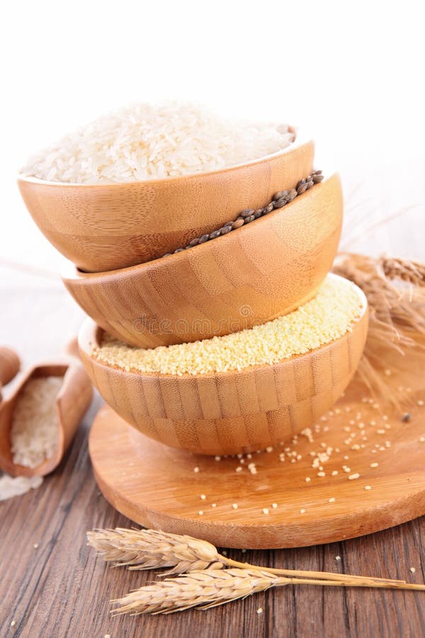 Sortiertes Getreide Mit Sirup Stockbild - Bild von sortiert, soyabohnen ...