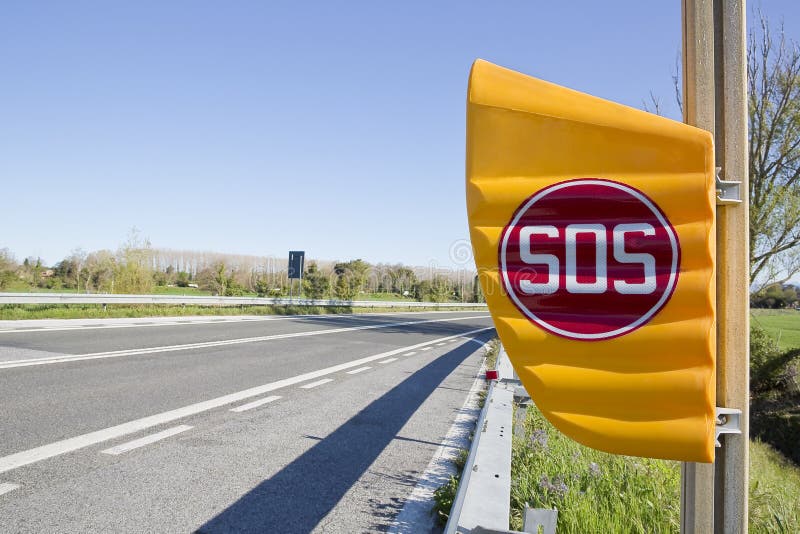 103 Emergency Sos Phone Sign Phone Box Highway Stock Photos - Free ...